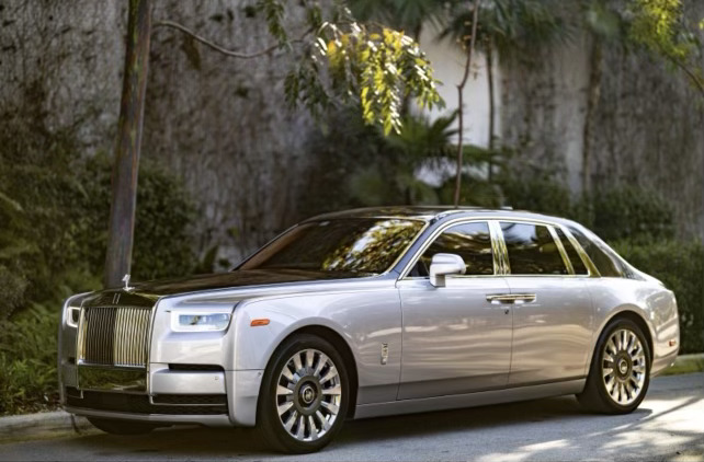 Rolls Royce Phantom Gray on Peanut Butter – Exotic Transportation Group