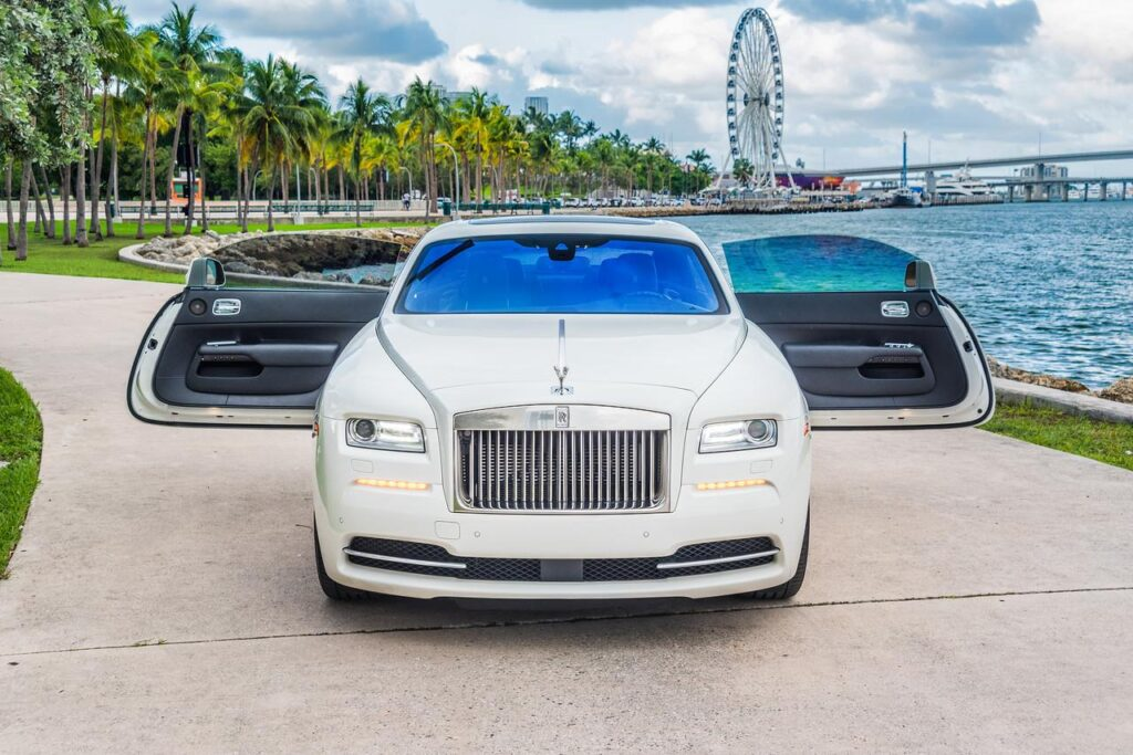 Rolls Royce Wraith White on Black. – Exotic Transportation Group